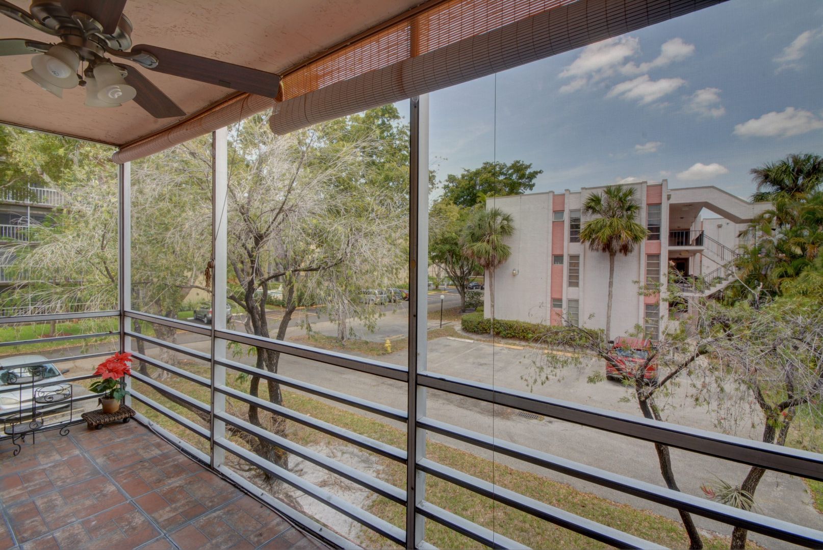 469 North Pine Island Road Plantation FL 33324 Virtual Tour 469 North Pine Island Road Plantation FL 33324 Virtual Tour